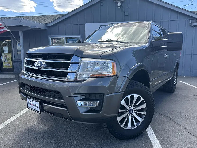 Ford Expeditions for Sale | CarStory