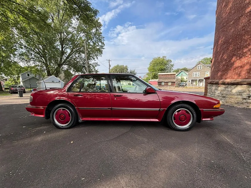 Used 1990 Pontiac Bonneville ($4,995) | CarStory